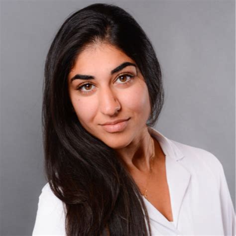 Nilab Paryani Sanctions Compliance Officer Commerzbank Ag Frankfurt A M Xing