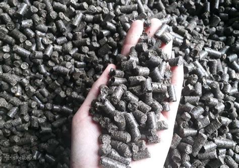 Saulėgrąžų Lukštų Granulės Maišuose Po 15 Kg Skelbiult