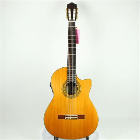 Yamaha Cgx 171cca Acoustic Electric Cutaway Classical Guitar Used