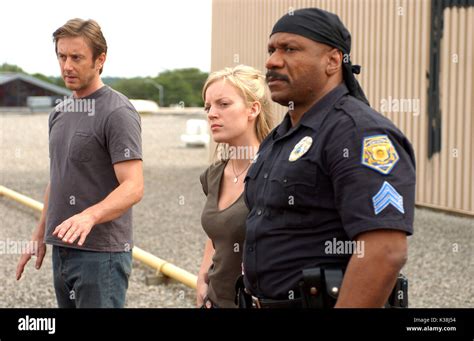Dawn Of The Dead Jake Weber Sarah Polley Ving Rhames Date 2004 Stock