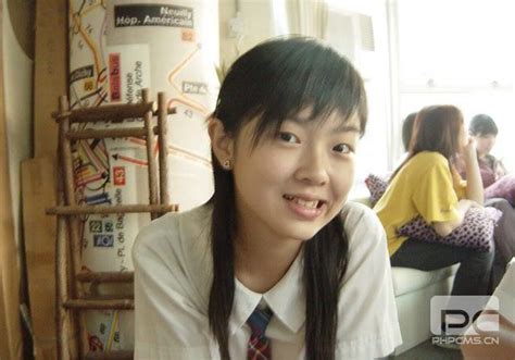 香港女生校服，传统文化与西方文明的碰撞 优校服 校服，校服定制，校服设计，北京四中校服定制，人大附中校服定制，北大附中校服定制 名校