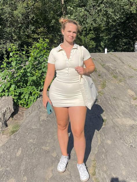 Pin Op Melanie Rose