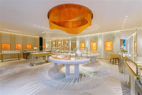 Το νέο εντυπωσιακό Flagship Store του οίκου Bvlgari στο Beverly Hills