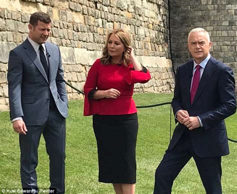 Huw Edwards Becomes An Overnight Sex Symbol Following Weight Loss Daily Mail Online