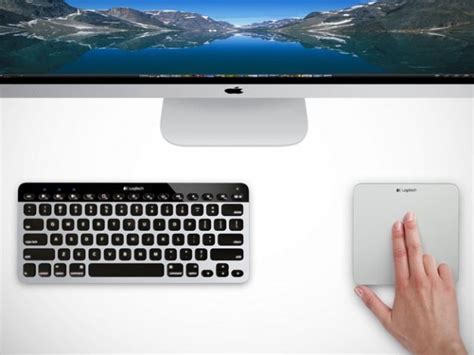 Logitech Rechargeable Trackpad Y Easy Switch Keyboard Nueva