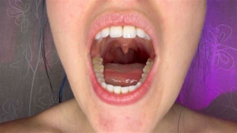 Threeleafmedia Clover Faes First Mouth Tour Manyvids