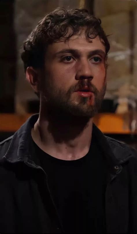 ألن تنتهي معاناة هذا الشاب💔 Love Photos Photo Quick