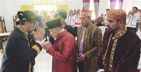 Sultan Jailolo Lantik 2 Pejabat Maluku Utara Opsi News