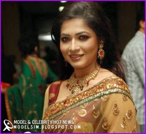 Azmeri Haque Badhon Picture And Hd Wallpapers Model And Celebrity