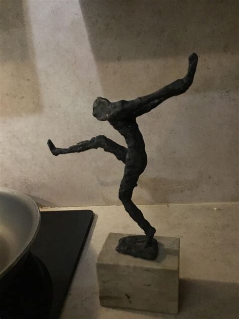 Needle Gymnastics Shadow