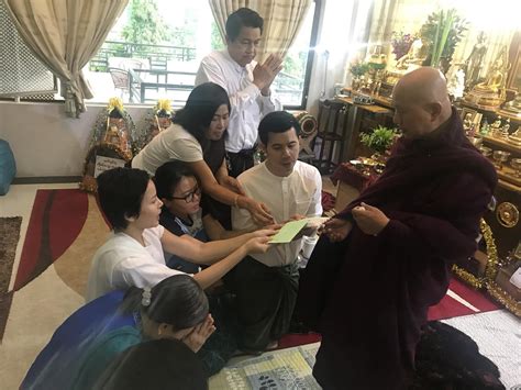 စက်ထဲ မီးသဂြိုလ် တဲ့အထိ ပြန်လာမလားဆိုပြီး မျှော်လင့်ကာ မယုံကြည်နိုင်ဖြစ