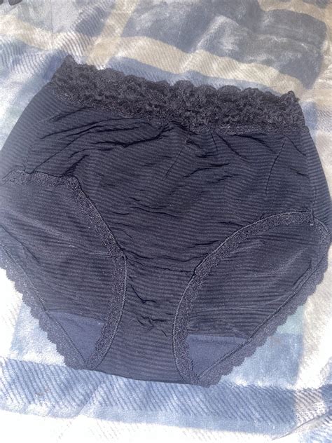 Vintage Vanity Fair Panties Briefs Black Size 6 M S Gem