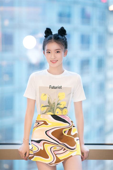 《征途》定档发布会 金刚小妹”林辰涵娇俏亮相 眼界，放眼世界