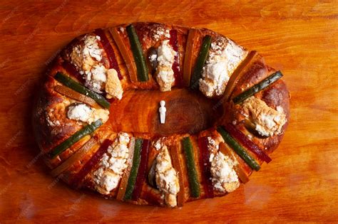 Premium Photo Traditional Rosca De Reyes Bread Mexico And Latin America Celebration
