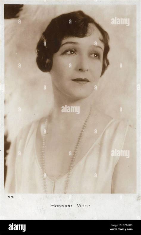 9 Hot Sexy Florence Vidor Bikini Pics