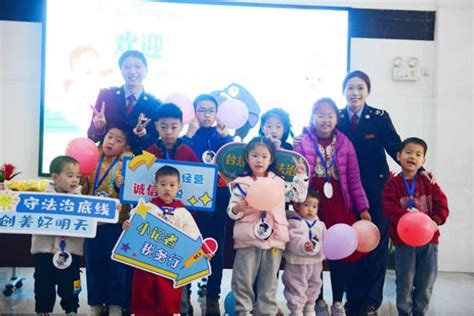 厦门市税务海沧区局开启税务 小记者”办税服务厅采风行