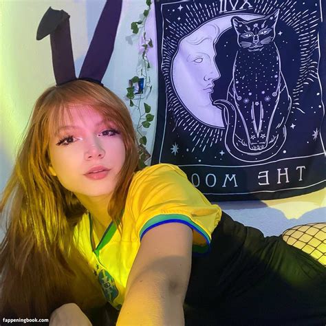 Veevtr Vvntr Yunveetwo Nude Onlyfans Leaks Fappening Fappeningbook