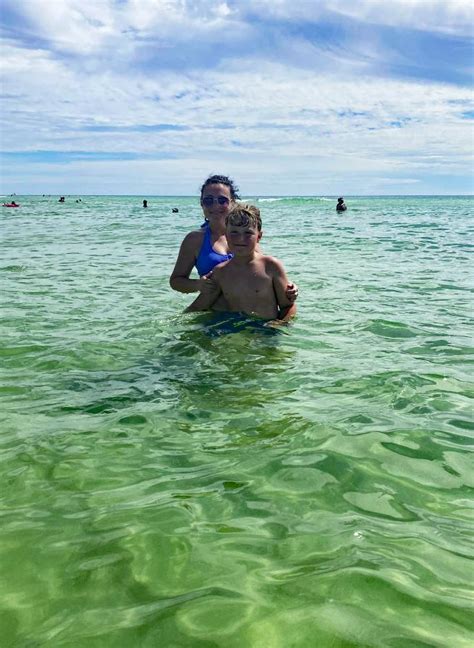 Ashley Lynn Newton Mcclung Age 38