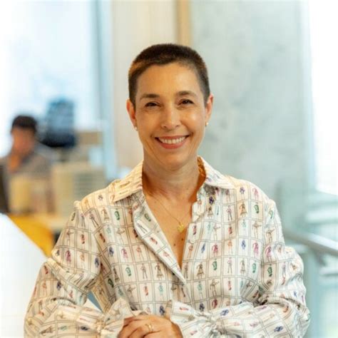 Ceo Brasileira Da Roche Prioriza Pesquisas Clínicas