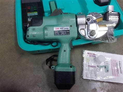 Battery Powered Bolt Cutters