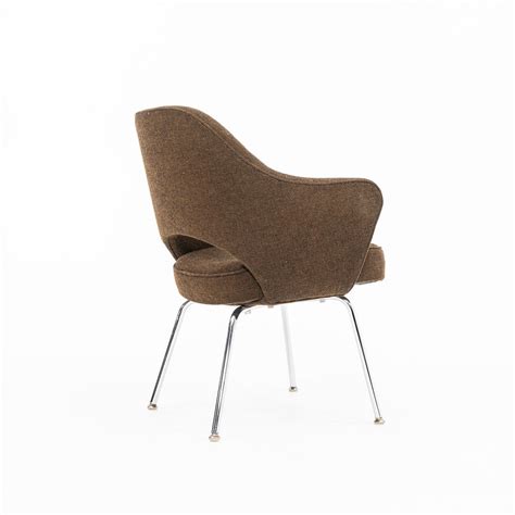 Saarinen Executive Desk Chair Model 71 Usb By Eero Saarinen Rarify