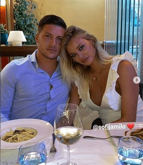 Luka Jović I Sofija Milošević Ovako Provode Vrijeme Iščekujući Prinovu Foto