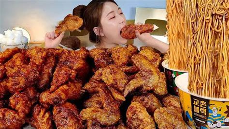 فود اسمر امی امی با موضوع رشته فرنگی سرخ شده