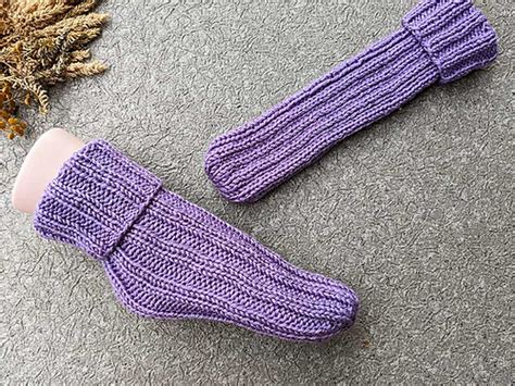 Ravelry Flat Ribbed Socks Pattern By Annanitato Lolo