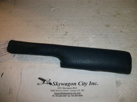 Armrest Assy Lh — Skywagon City