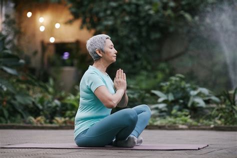Return To Yoga Becoming Elli