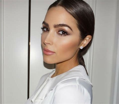 Every Day Glam Olivia Culpo Makeup By Charlotte Tilbury Festival