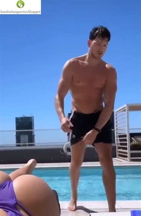 Robert Scott Wilsons Feet Robert Scott Wilsons Feet