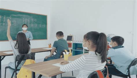 Sicurezza Nelle Scuole Nemmeno Un Edificio Su Due è Ritenuto Idoneo Marketing Analogico