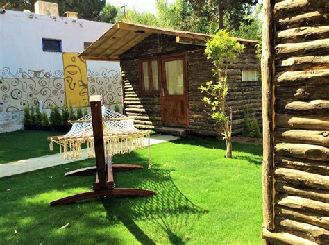 Pitos Bungalows Restaurant Pictures And Reviews Tripadvisor