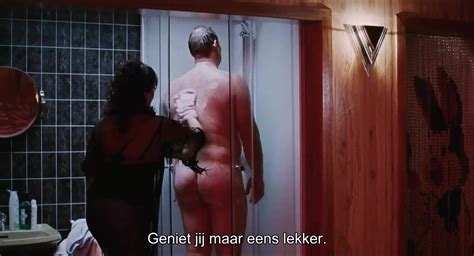 Enm Women Barge In On Man Getting Sponge…