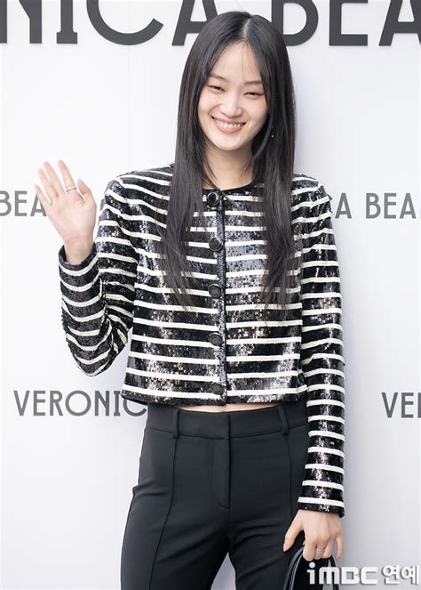 포토 모델 신현지 입니다