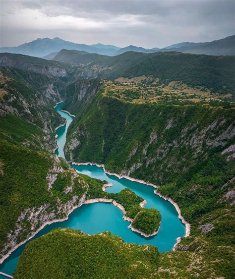 Kanjon Rijeke Pive Nudi Nezaboravnu Avanturu U Srcu Balkana Fashionhr