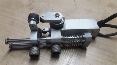 Electronic Extensometer At ₹ 55000 Ichalakaranji Id 27462635430