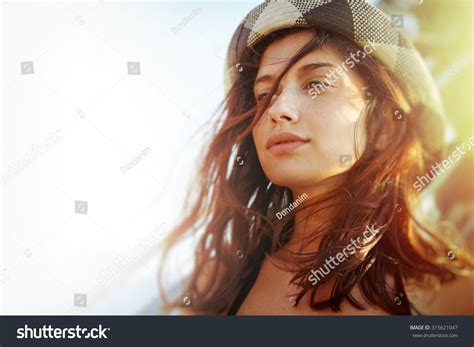 Candid Summer Portrait Beautiful Teen Girl Foto Stock 315621047