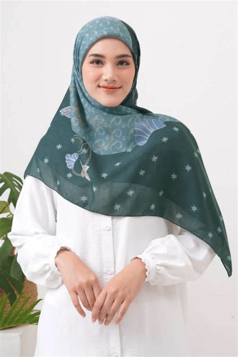 Batique Scarf Nbrs Corp