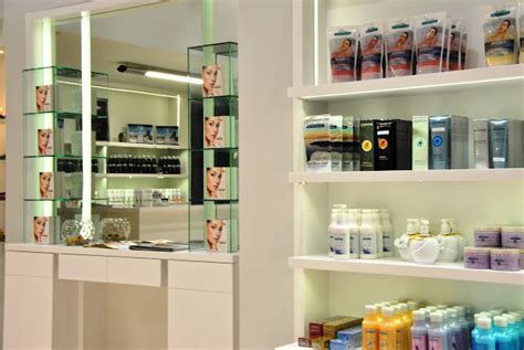 2 αξιολογήσεις για Illea Cosmetics Κατάστημα καλλυντικών στην