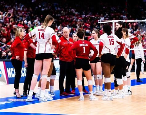 Photos Wisconsin Badgers Womens Volleyball Team Win National
