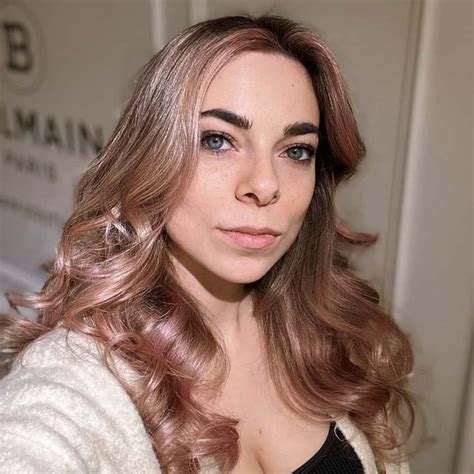 The Hottest Female Chess Players Ranked