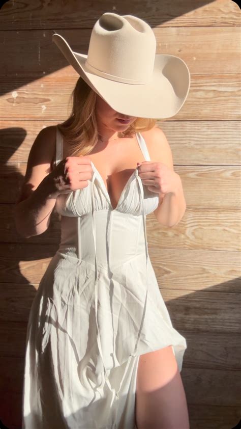 Midwest Emma Farmgirlmidwestemma • Instagram Photos And Videos
