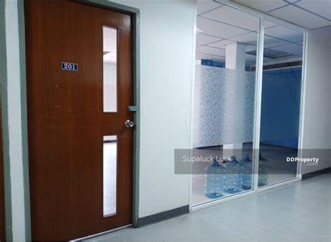 ให้เช่า พื้นที่ ขนาด 25 ตร ม ใกล้ Bts อุดมสุข เพียง 150 เมตร Business For Sale Bang Na