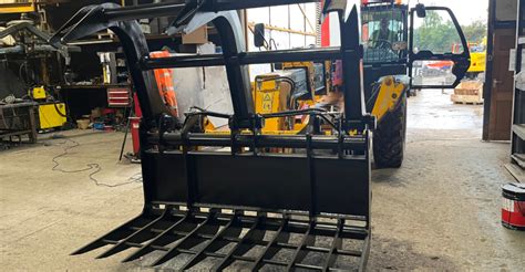 Telehandler Log Grab Masterhitch Europe Ltd