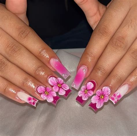 20 Best 2024 Summer Nail Art 3d Flowers Or Encapsulated Flowers Youll Love In 2024 Nail Art