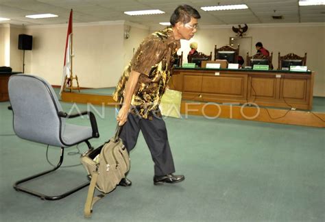 Sidang Cirus Sinaga Antara Foto