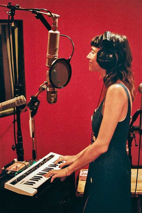 Flore Benguigui And The Sensible Notes Jazz Joyeux Everything Jazz