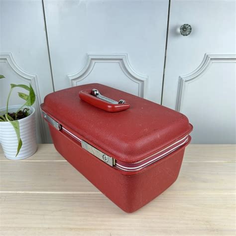 Vintage Red Samsonite Concord Train Case With Key Tr… Gem